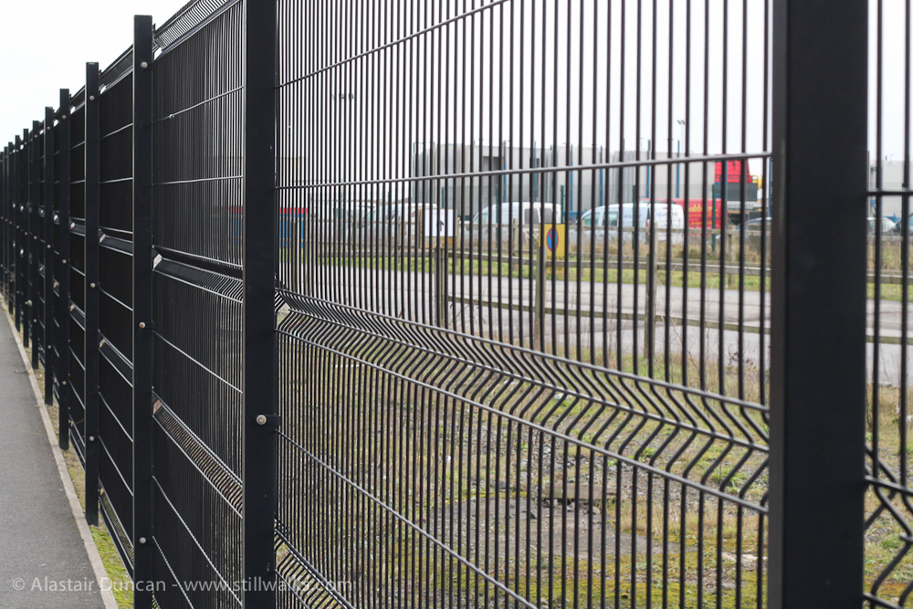 fence perspective – StillWalks