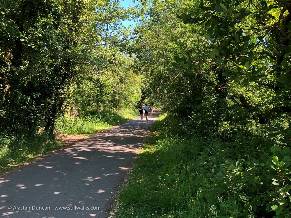 walking on the cycle path – StillWalks
